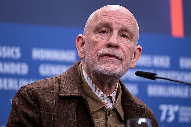 Il senso di John Malkovich per il teatro. L'attore compie 70 anni ...